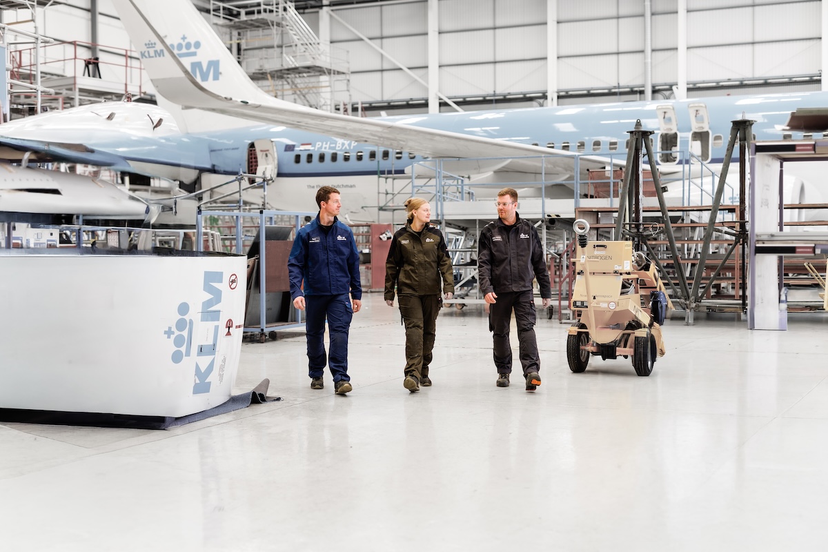 Aerospace MRO professional uniforms - Heathbrook